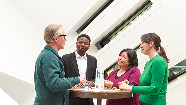 Conversations | Royal Ontario Museum